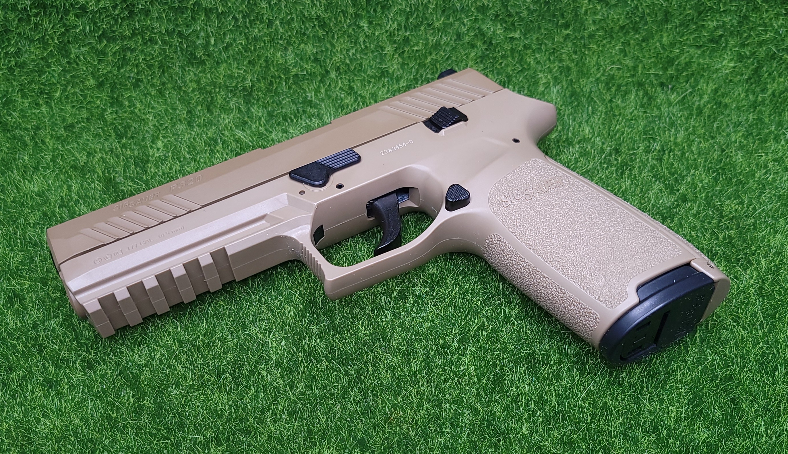 Sig Sauer P320 CO2 Pellet Gun Air Pistol 430fps .177 - AIR-P320-177-30R ...