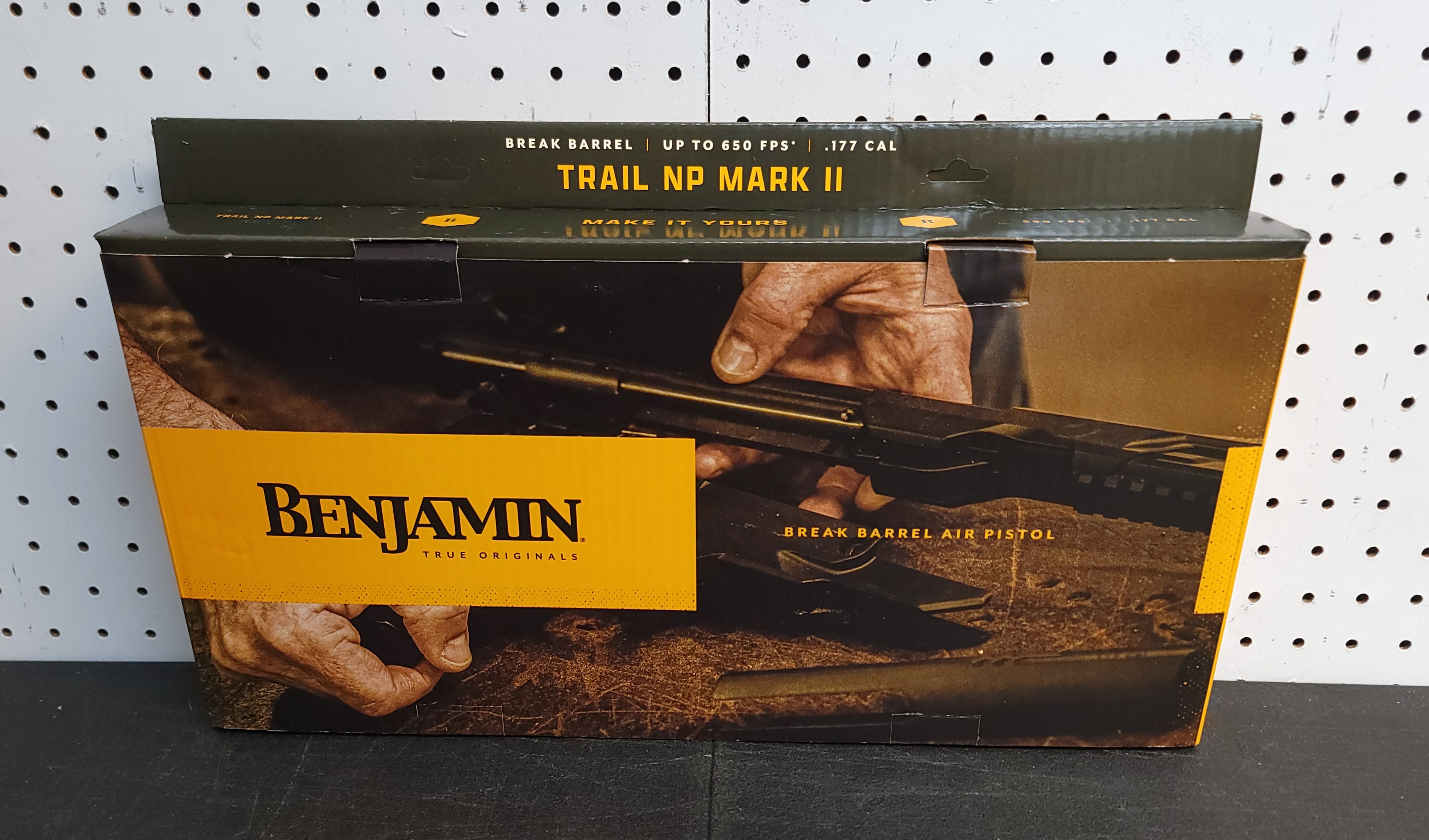 Benjamin Trail NP Mark II .177 Break Barrel Pellet Air Pistol - PBN17 ...