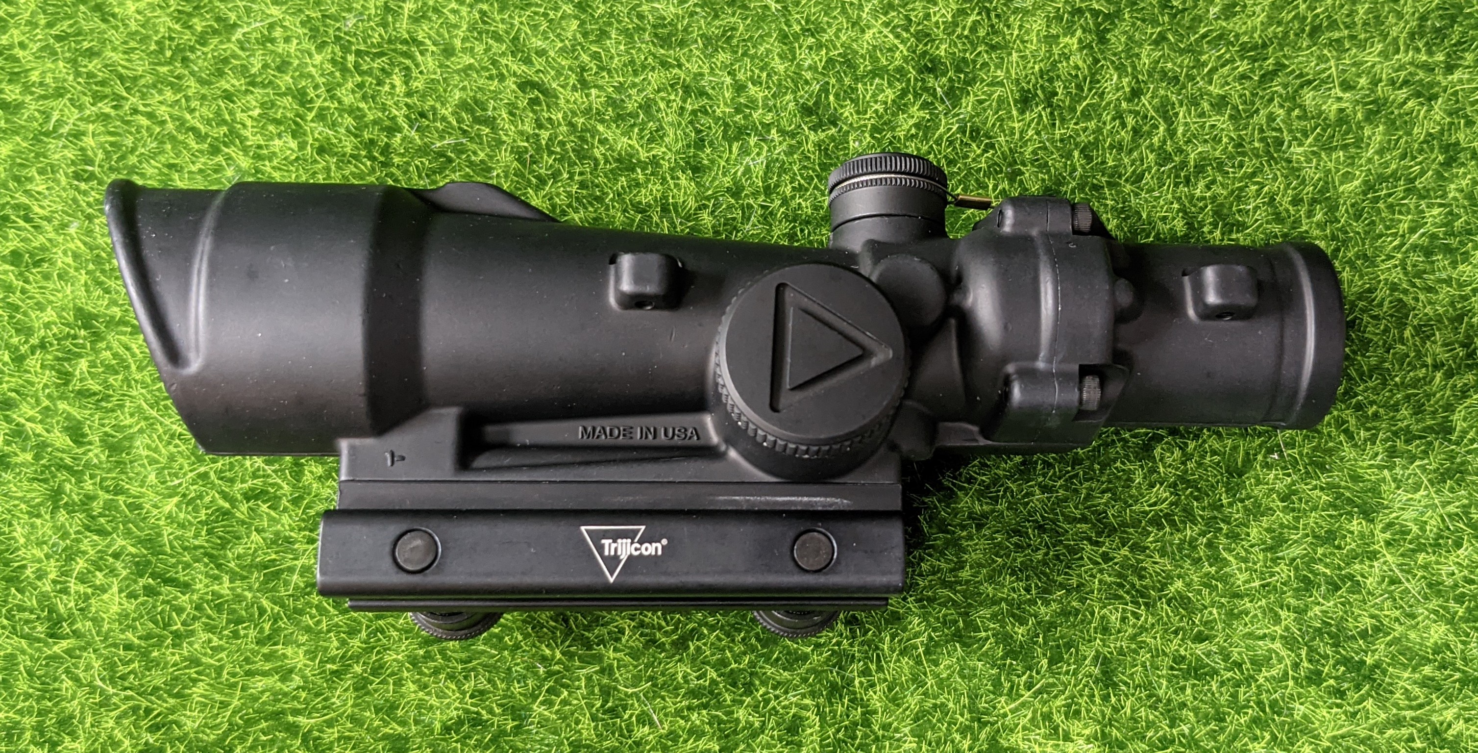 Trijicon 3.5x35 ACOG Scope LED Green Chevron .308 Ret. Mount TA110-C ...