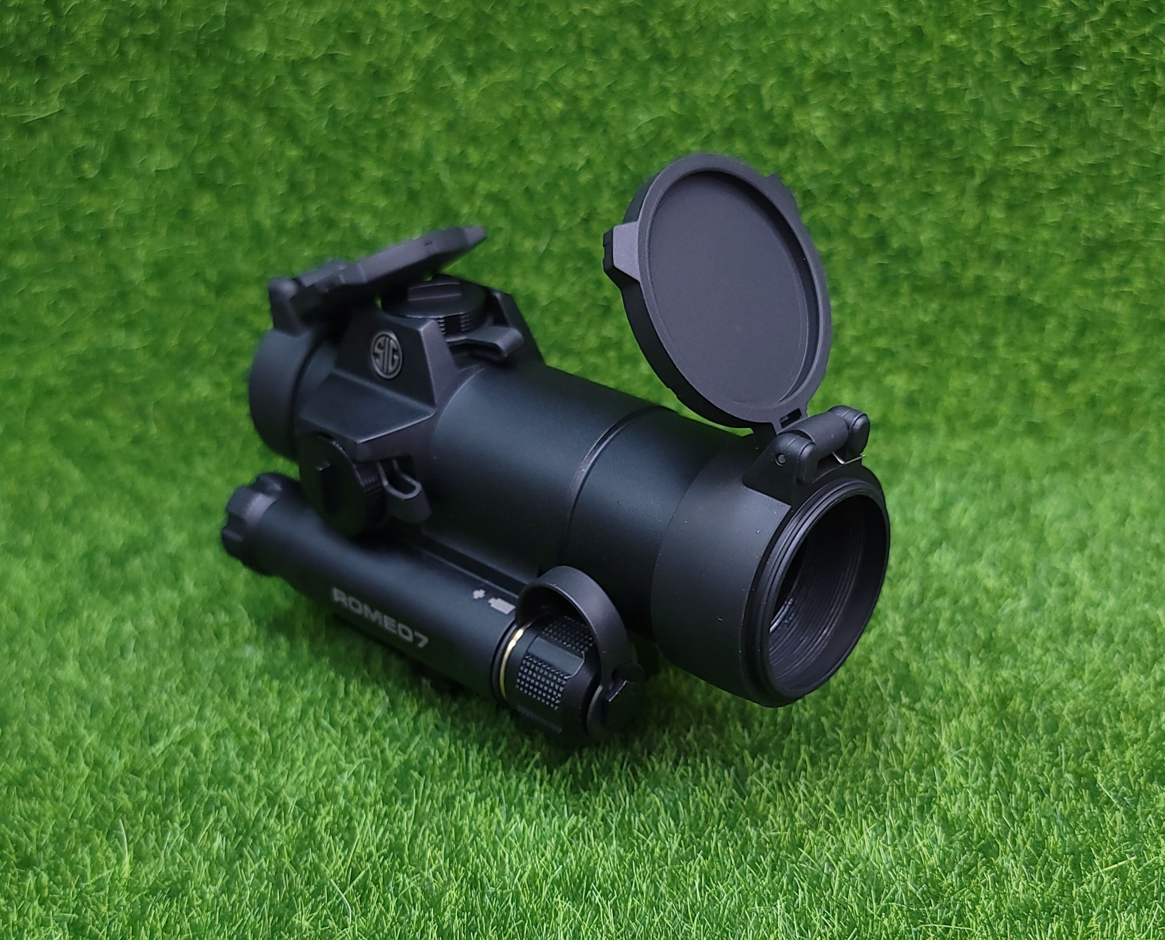 Sig Sauer Romeo 7 Red Dot Sight 1x30mm 2 MOA-Dot Reticle - SOR71001 ...